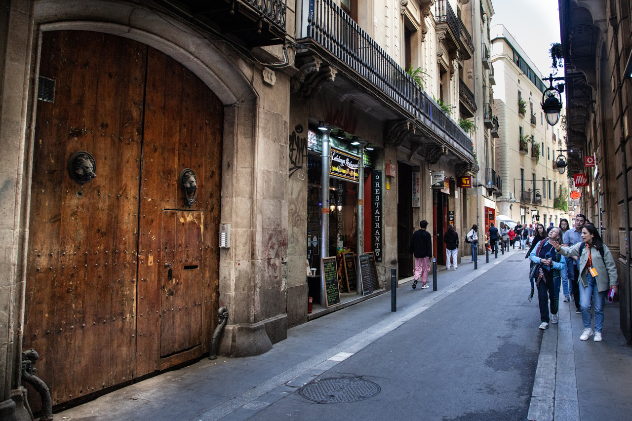 Picasso in Barcelona Walking Tour with Museum Entry – Barcelona