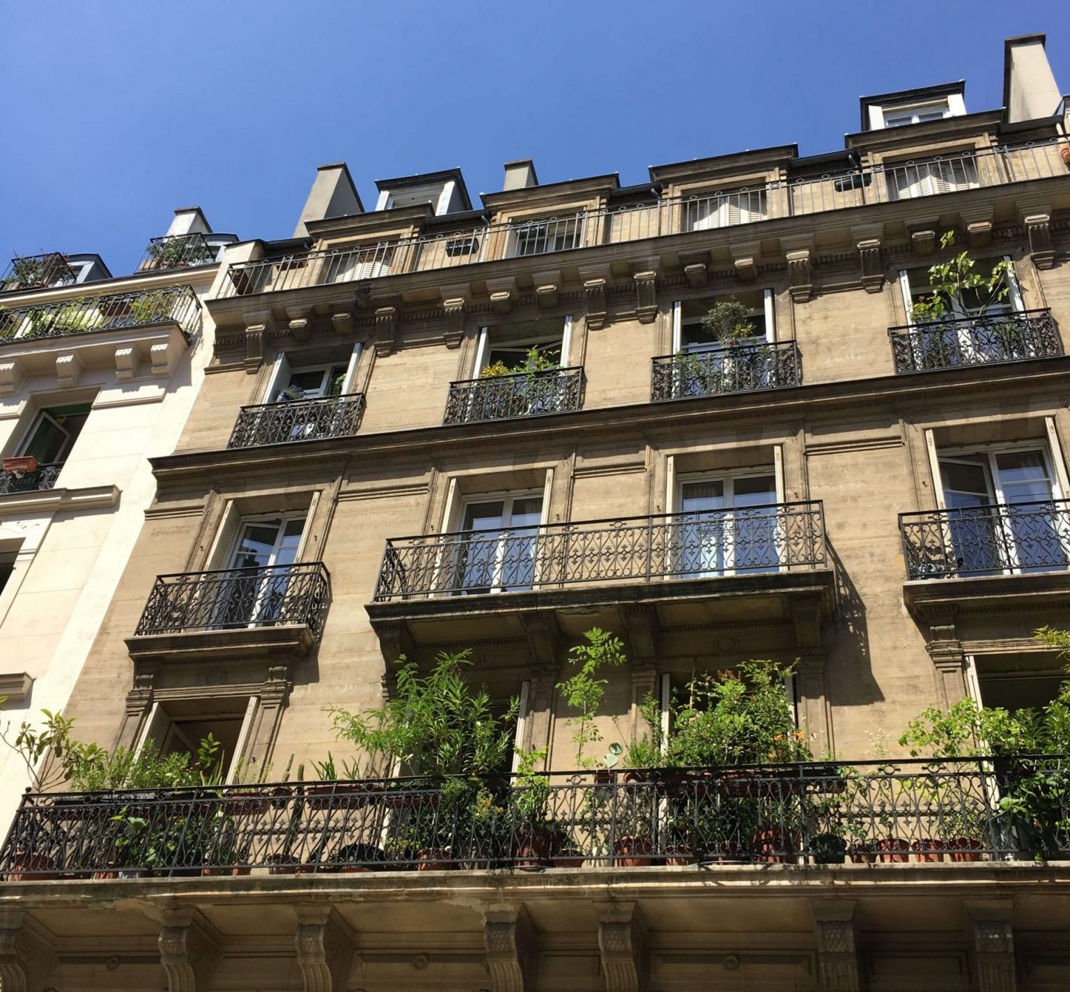 How to Appreciate the Fine Art of Parisian Balconies – Blog