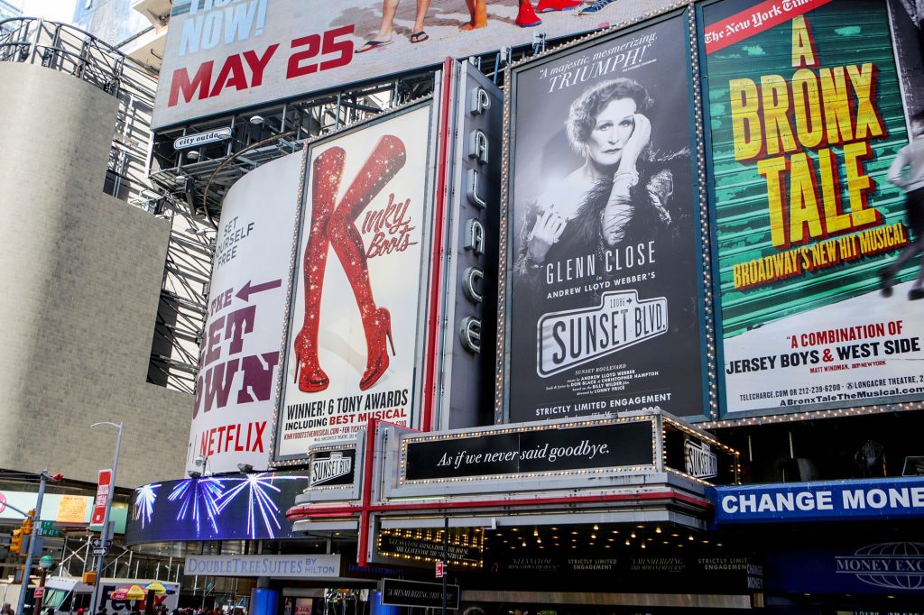 A Behind-the-Scenes Guide to Broadway in New York – Blog