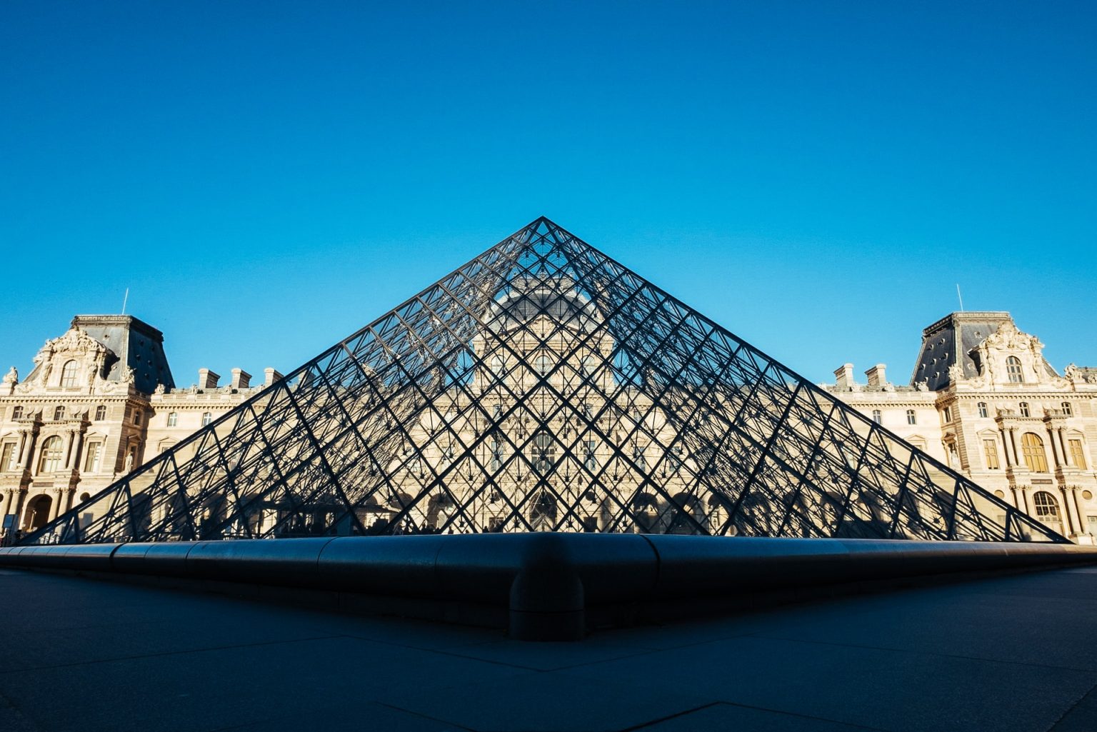 13 Surprising Facts About the Louvre (And What To See There) – Blog