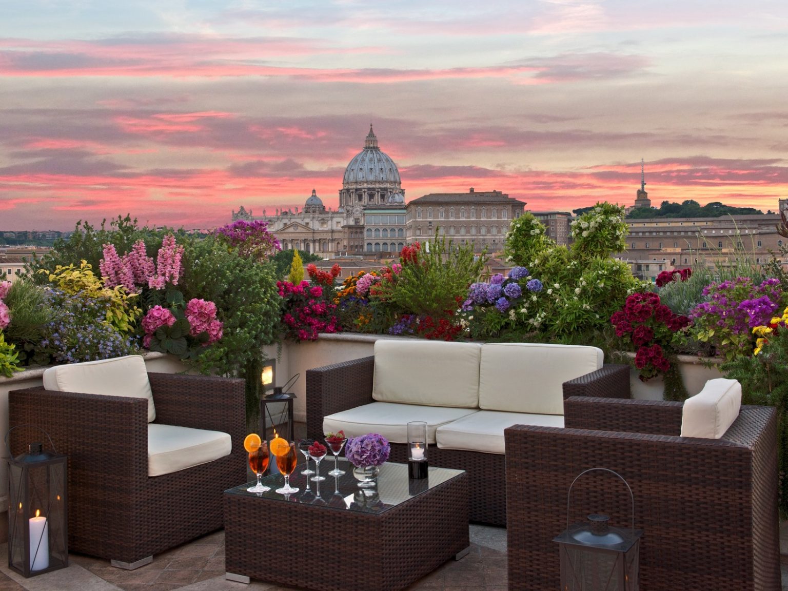 6 Rooftop Restaurants and Bars in Rome With Killer Views – Blog