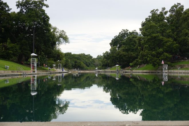 How To Visit Barton Springs: Austin’s Favorite Swimming Hole – Blog