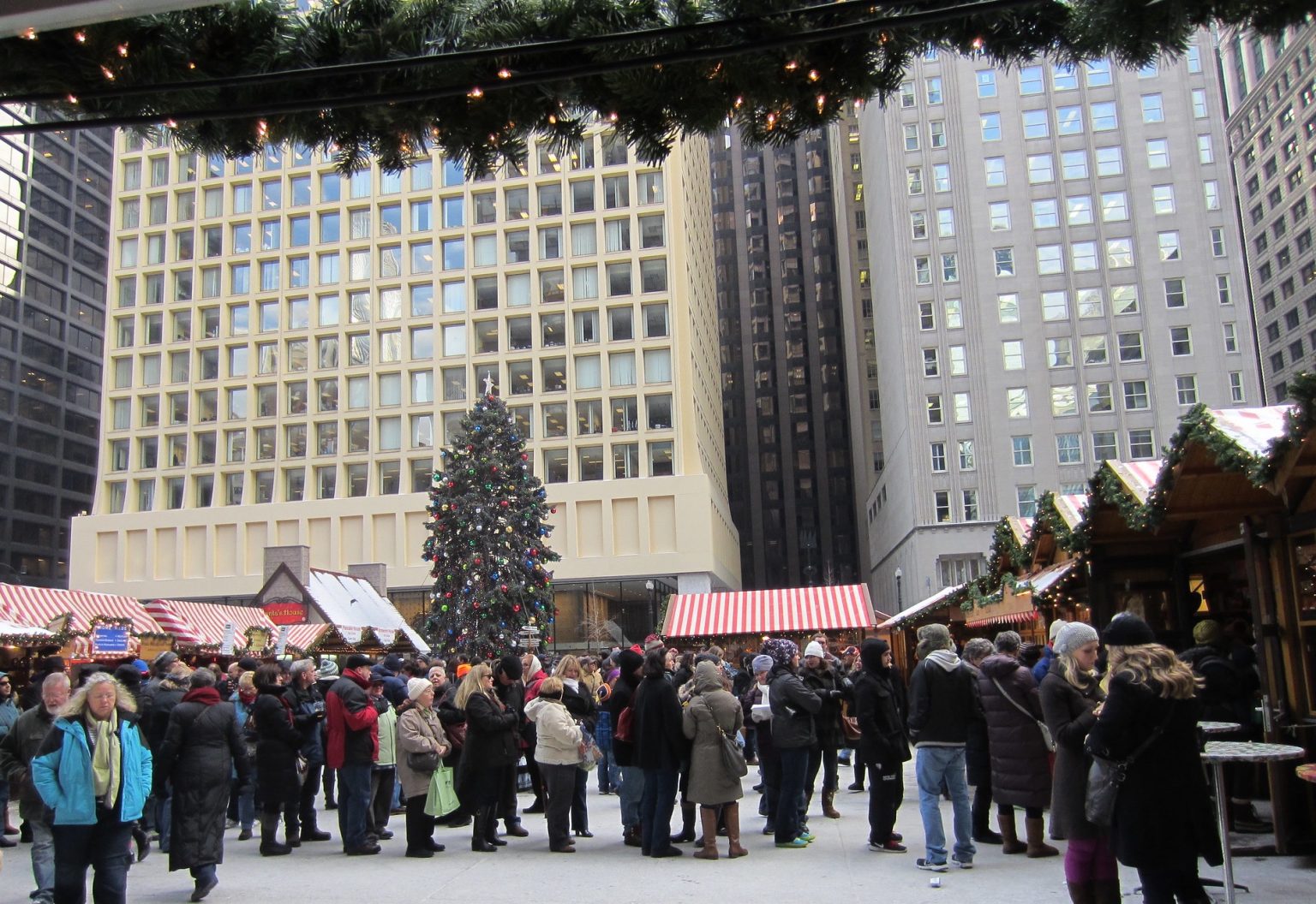 Christmas in Chicago 2023: Christkindlmarket Plus the Best Holiday ...