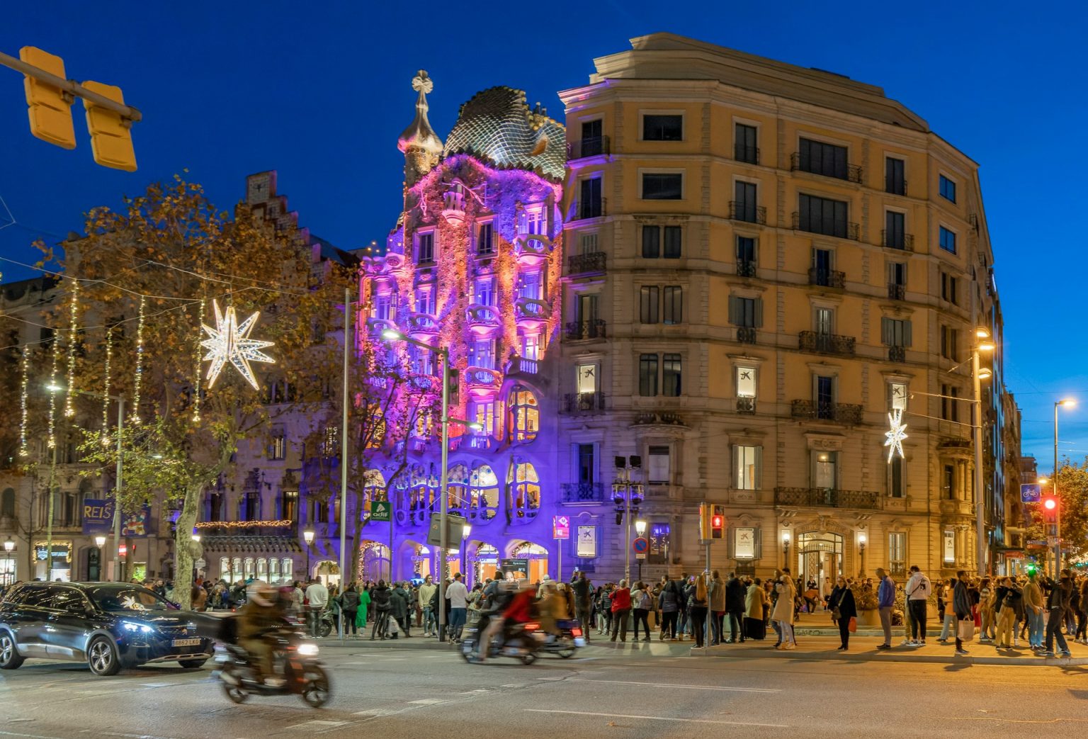 Your Gràcia Neighborhood Guide: Everything To See and Do in Barcelona’s ...