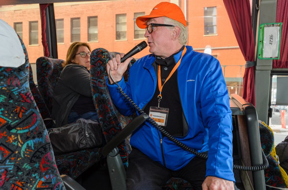 NYC Bus Tour of Brooklyn, Bronx, Queens in English – New York