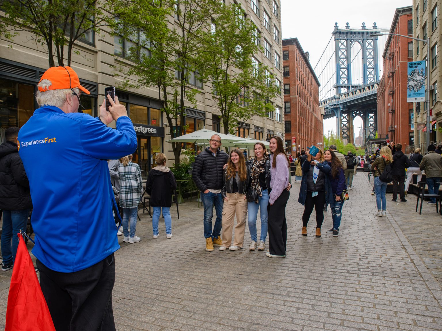 NYC Bus Tour of Brooklyn, Bronx, Queens in English – New York