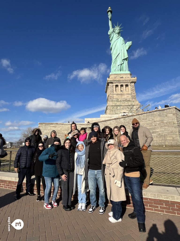 Statue of Liberty and Ellis Island Guided Tour – New York