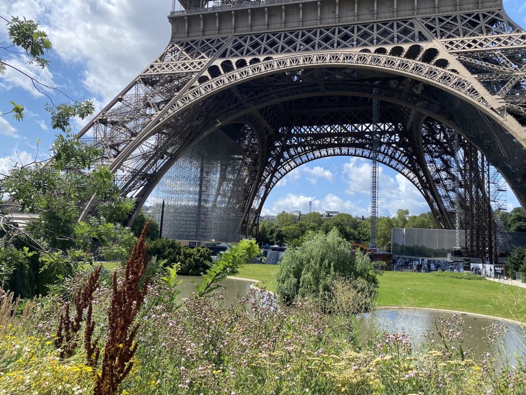 Eiffel Tower Elevator Tour – Paris
