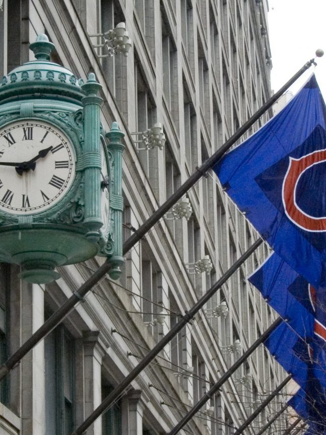 Mobsters and Haunted Mysteries of Chicago Walking Tour – Chicago