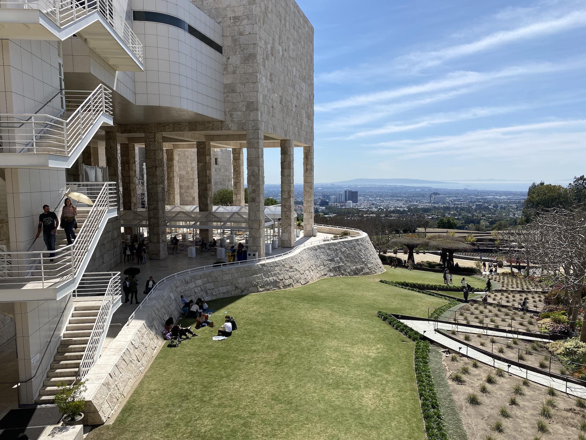 Private Getty Center to Griffith Observatory Guided Tour – Los Angeles