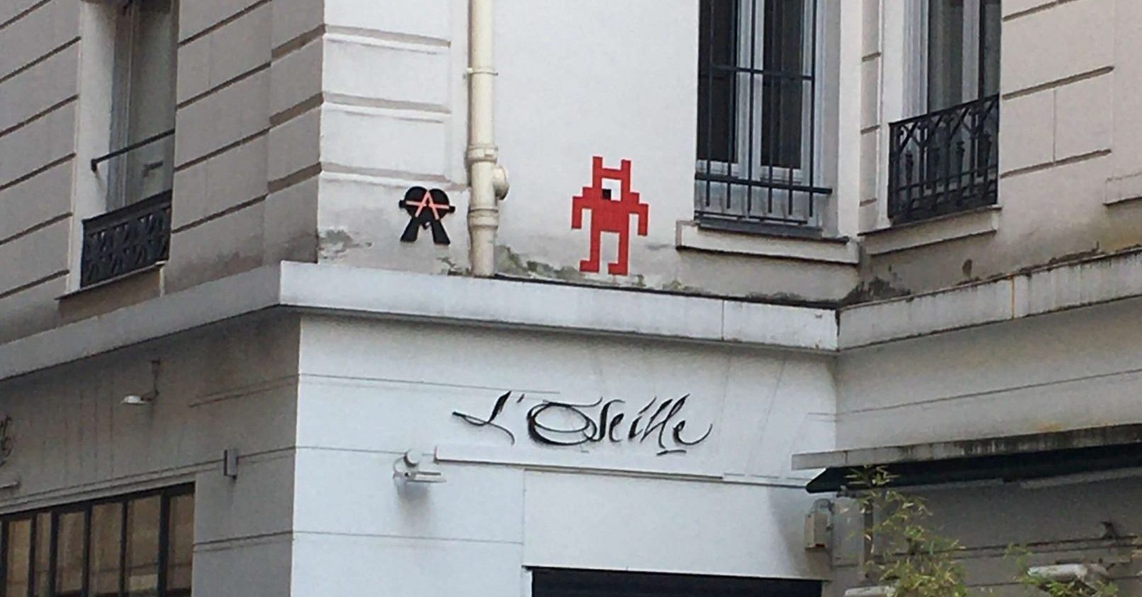 Parisian Space Invaders: Mosaic Street Art Worth the Hunt – Blog