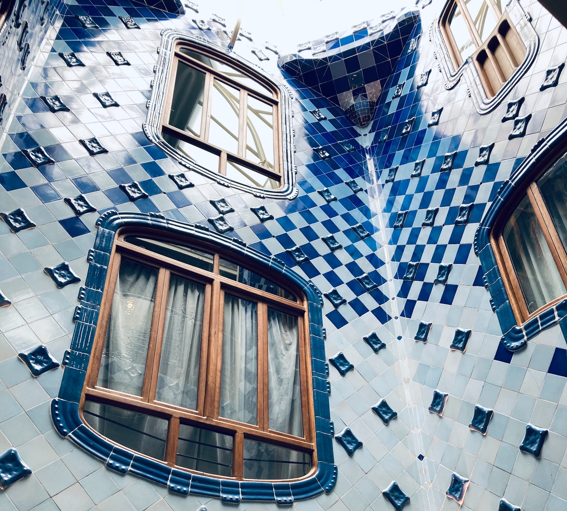 Exploring Gaudí’s Casa Batlló in Barcelona, Inside and Out – Blog