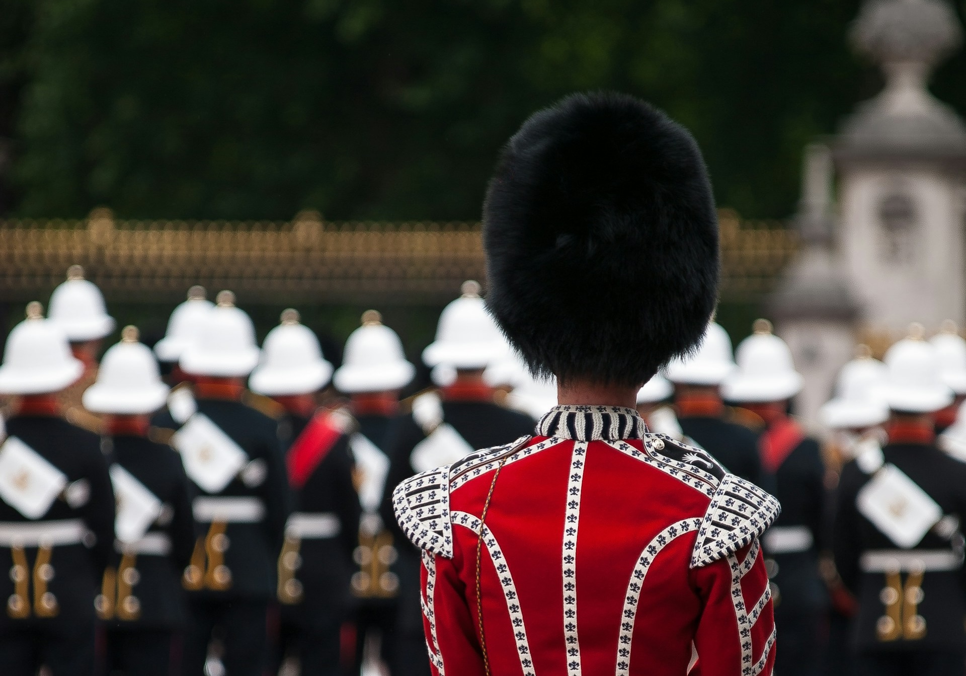 Where To See the Changing of the Guard in England – Blog